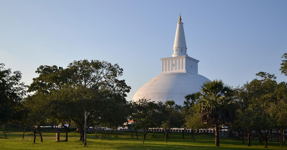 Historical Places in Anuradhapura, Ruwanwelisaya & Sri Maha Bodhi | Adhitya